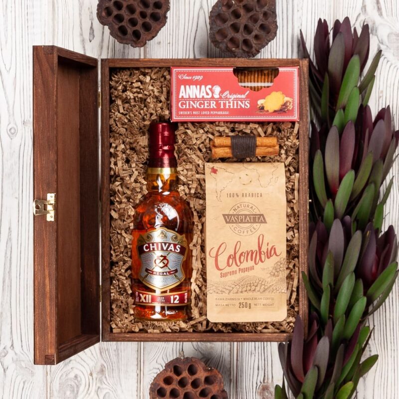 Alkohol Chivas Regal 12 YO na prezent dla mężczyzny - Greta - darmowa ...